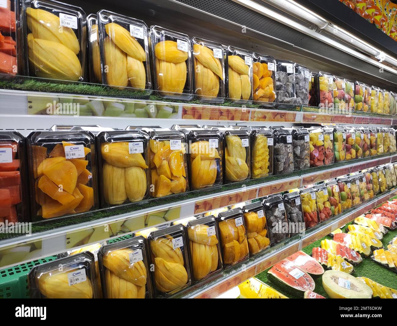 Supermarket fruit fruits section hi-res stock photography and images ...