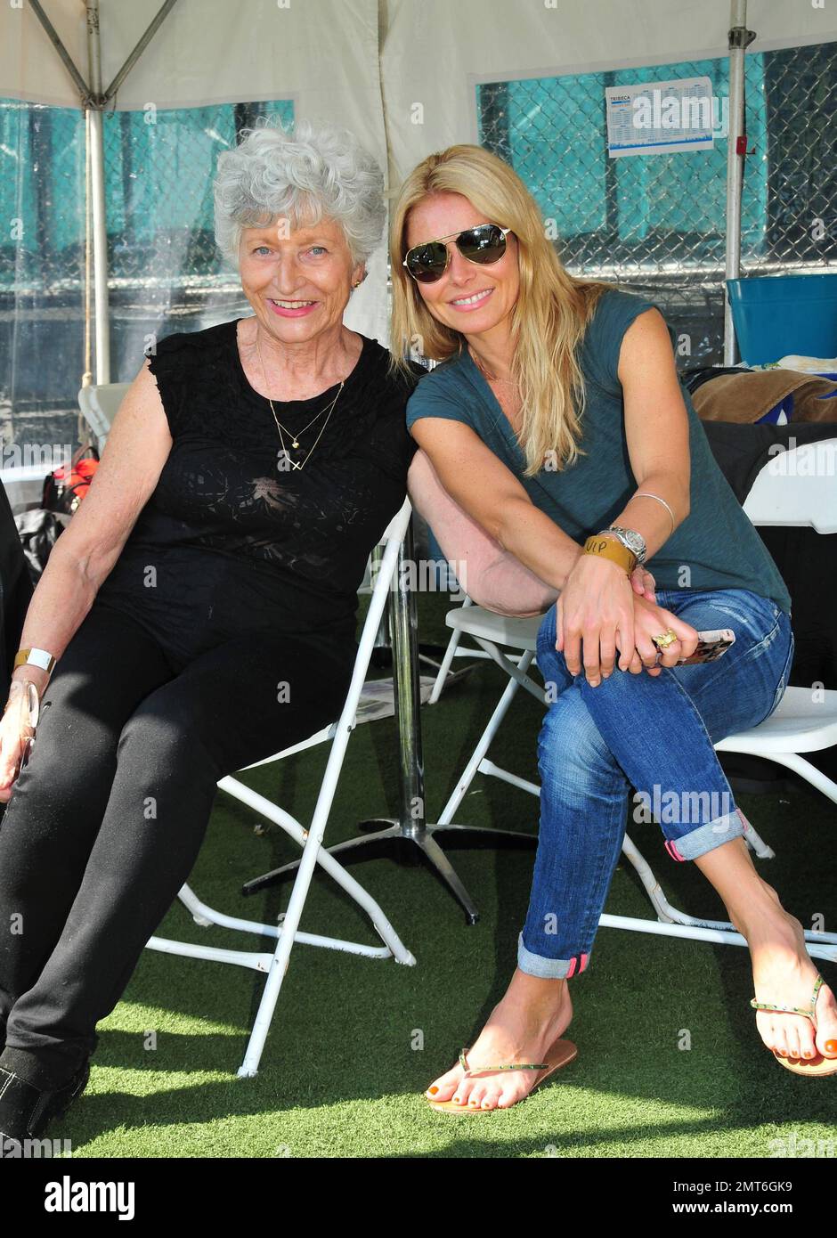 Kelly Ripa and mother-in-law show support for Kelly's husband Mark ...