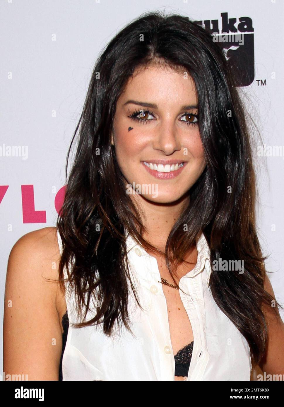 Shenae Grimes Dark Hair