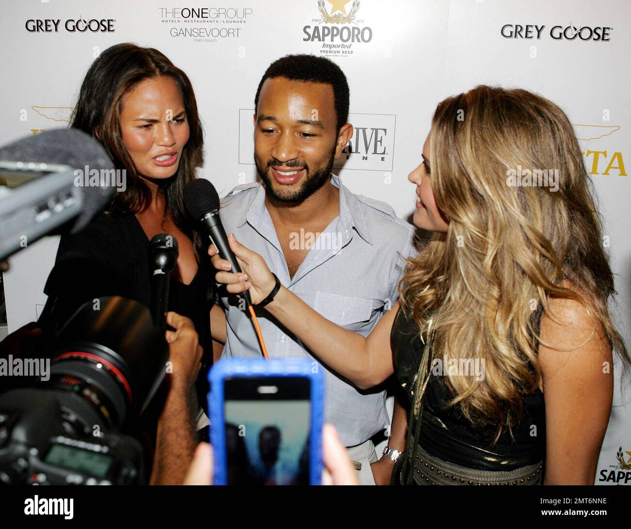 John legend girlfriend chrissy teigen hi-res stock photography and ...