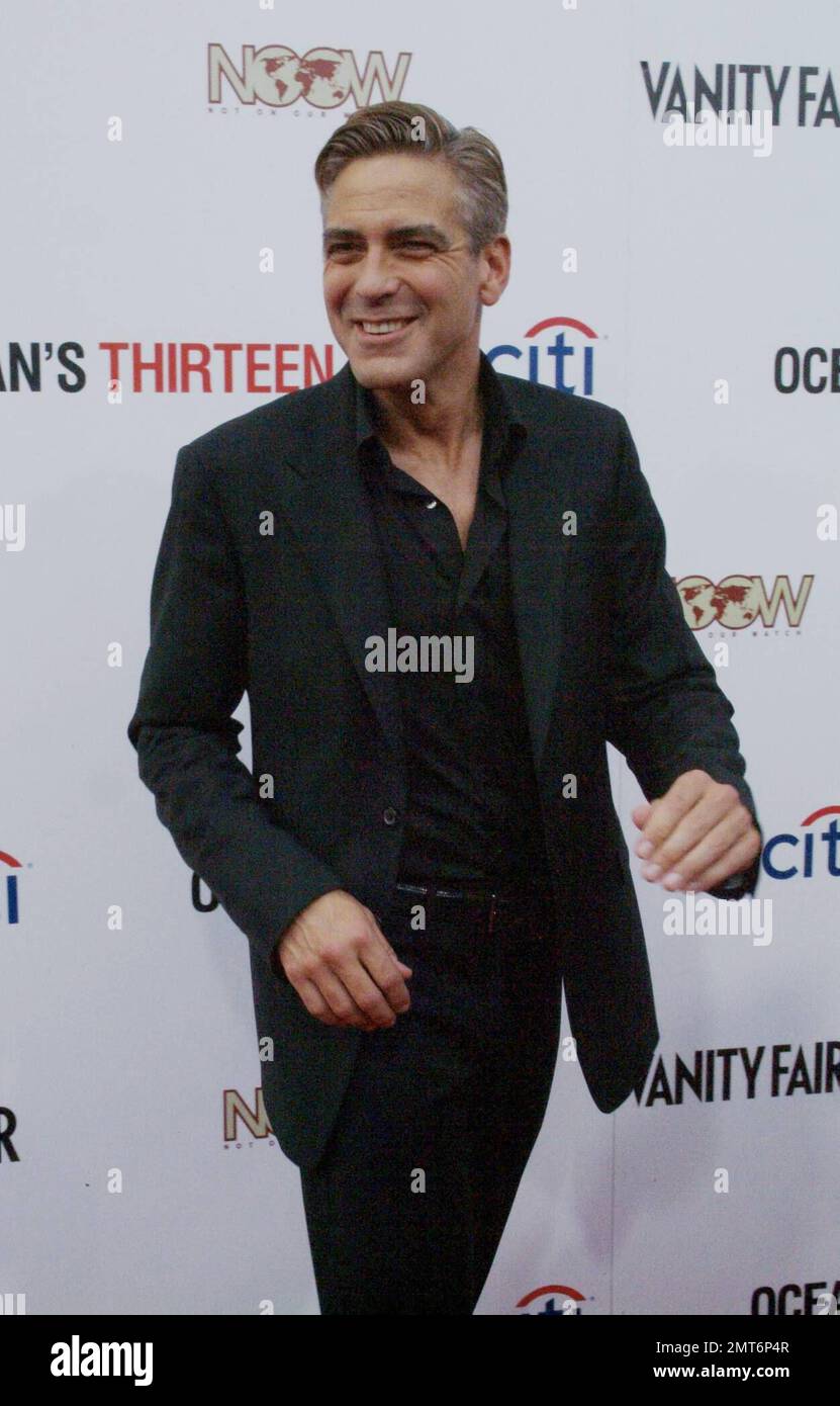 Oceans Thirteen Chicago Premiere. Celebrities attending included George ...