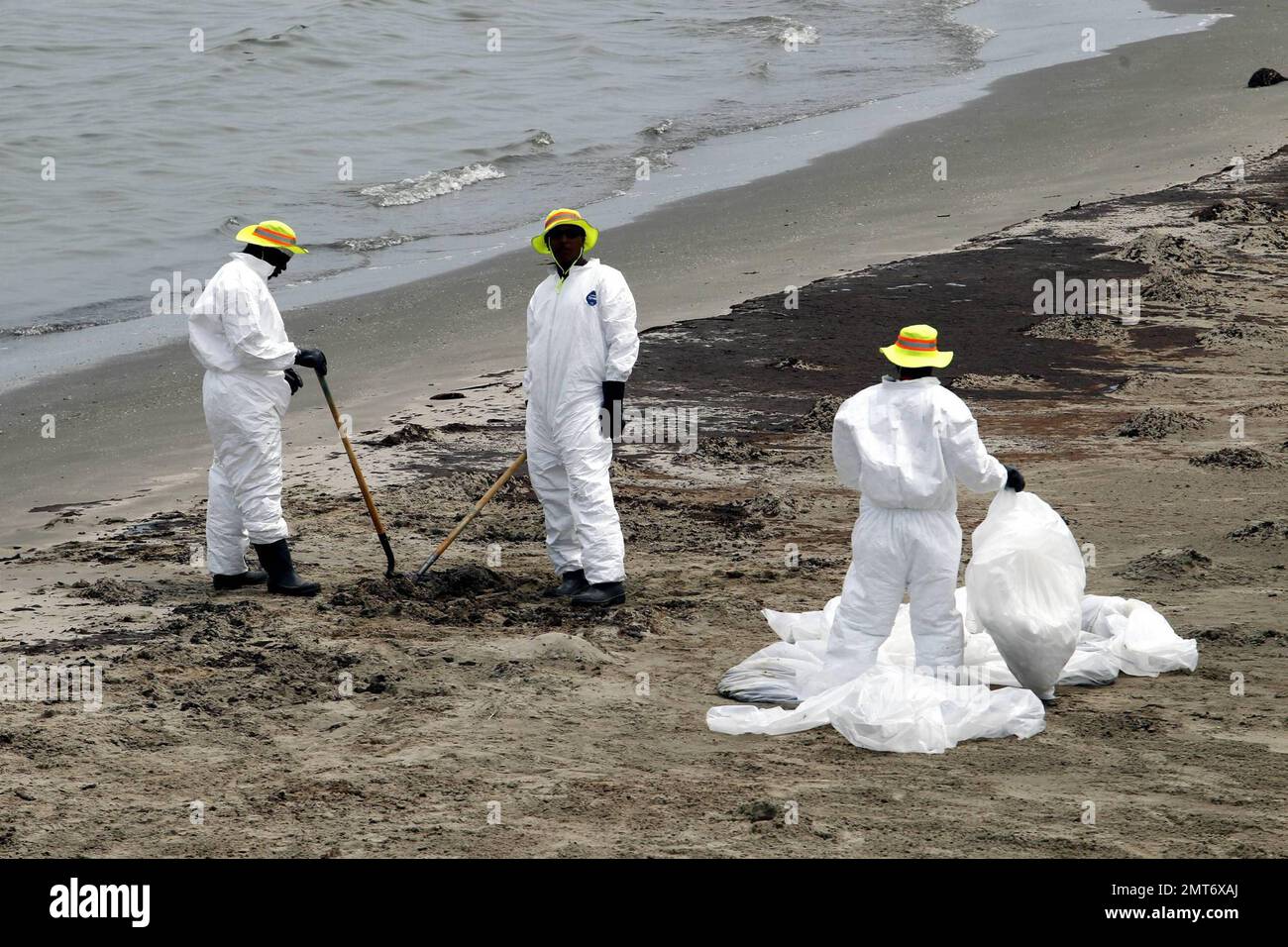 Gulf Coast Oil Spill Clean Up