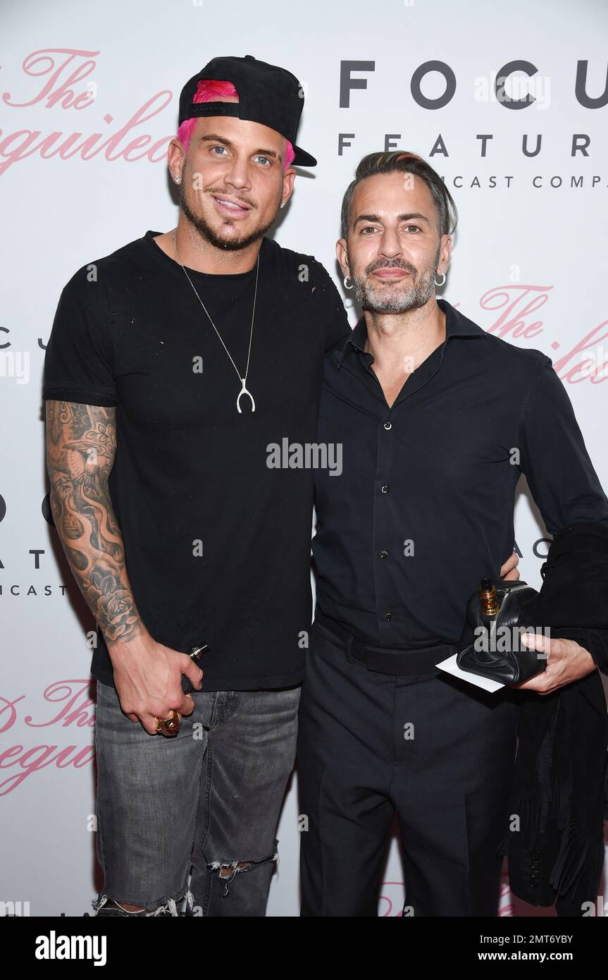 Fashion designer Marc Jacobs, right, and boyfriend Char Defrancesco ...