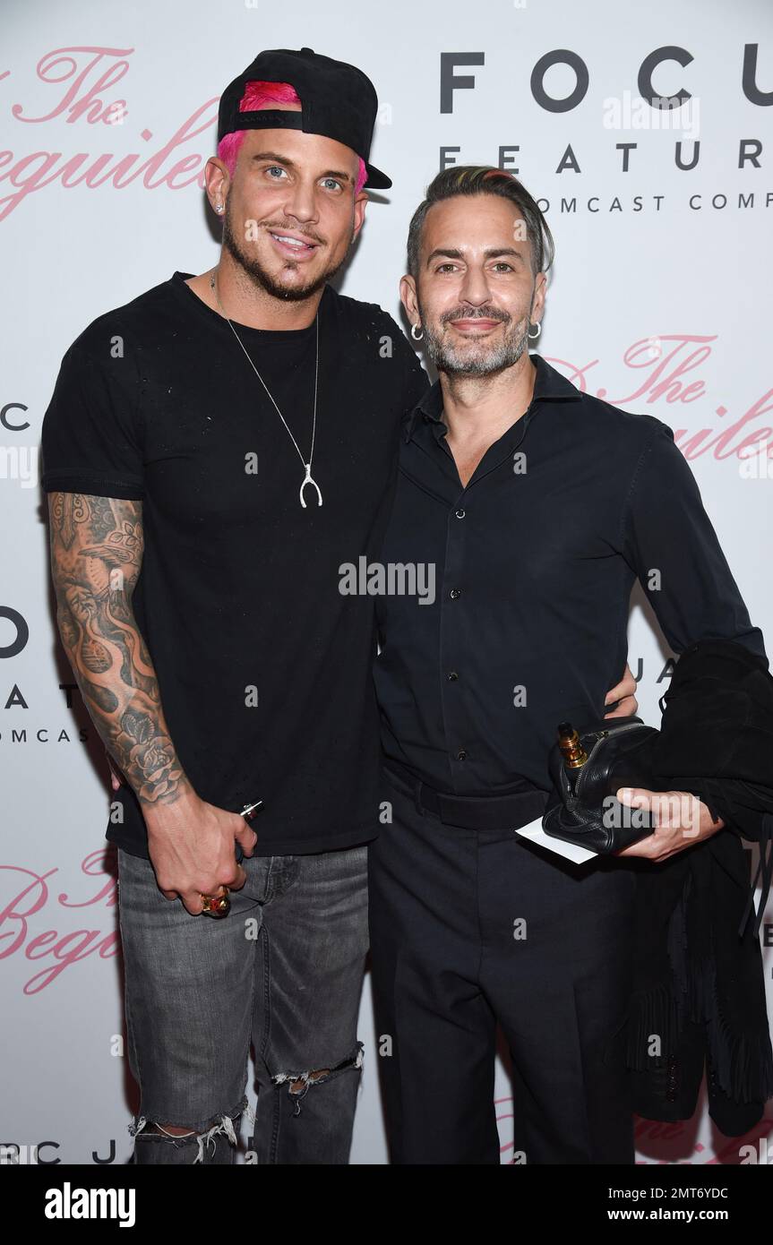 Fashion designer Marc Jacobs, right, and boyfriend Char Defrancesco ...