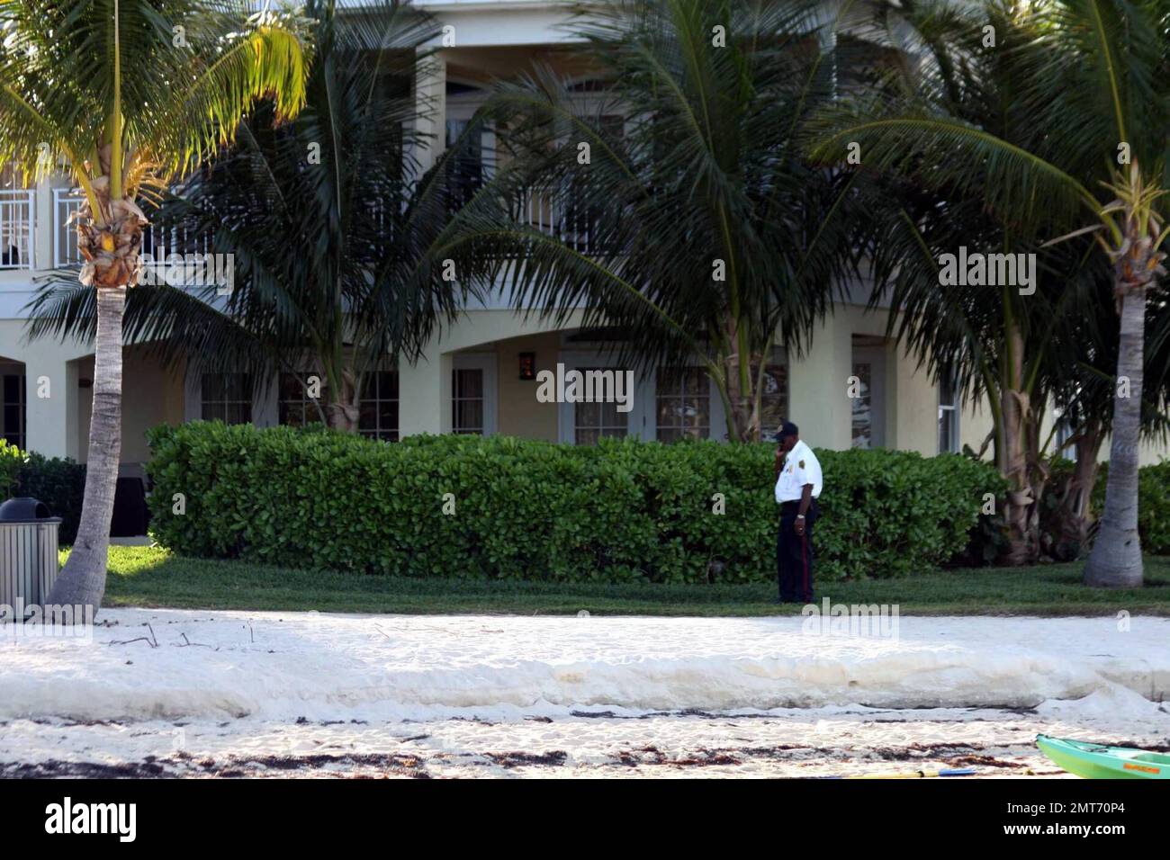 John Travolta, Kelly Preston and family were staying at the Old Bahama ...