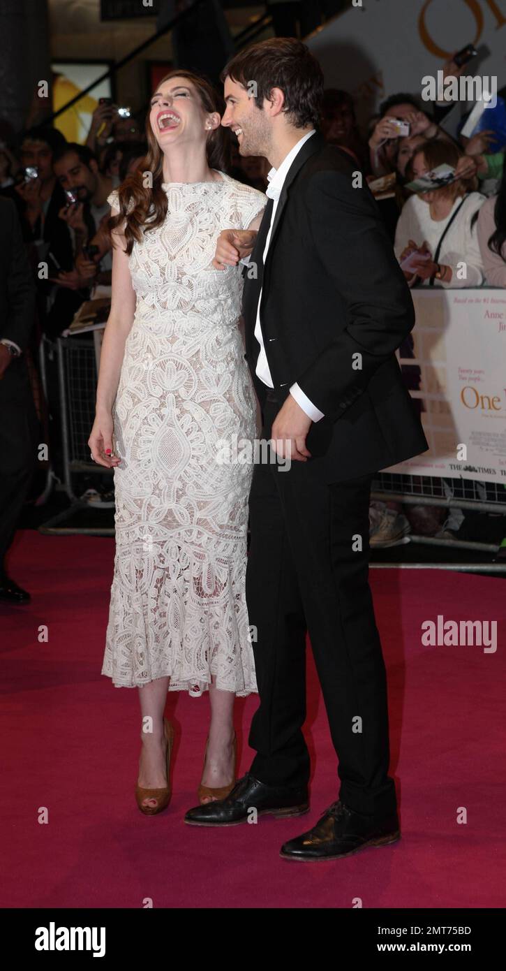 Anne hathaway one day dress hi-res stock photography and images - Alamy