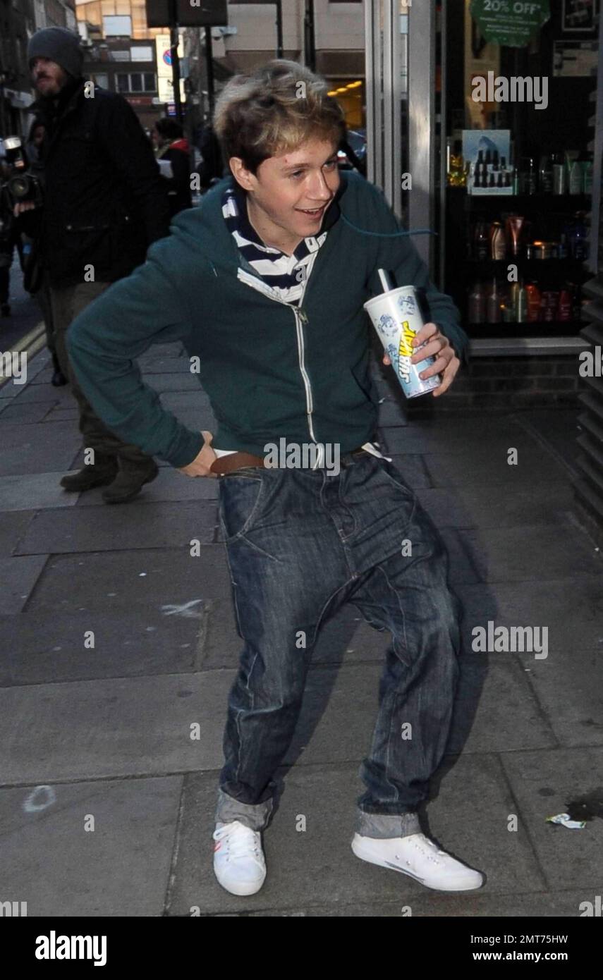 Boy subway 10 hi-res stock photography and images - Alamy