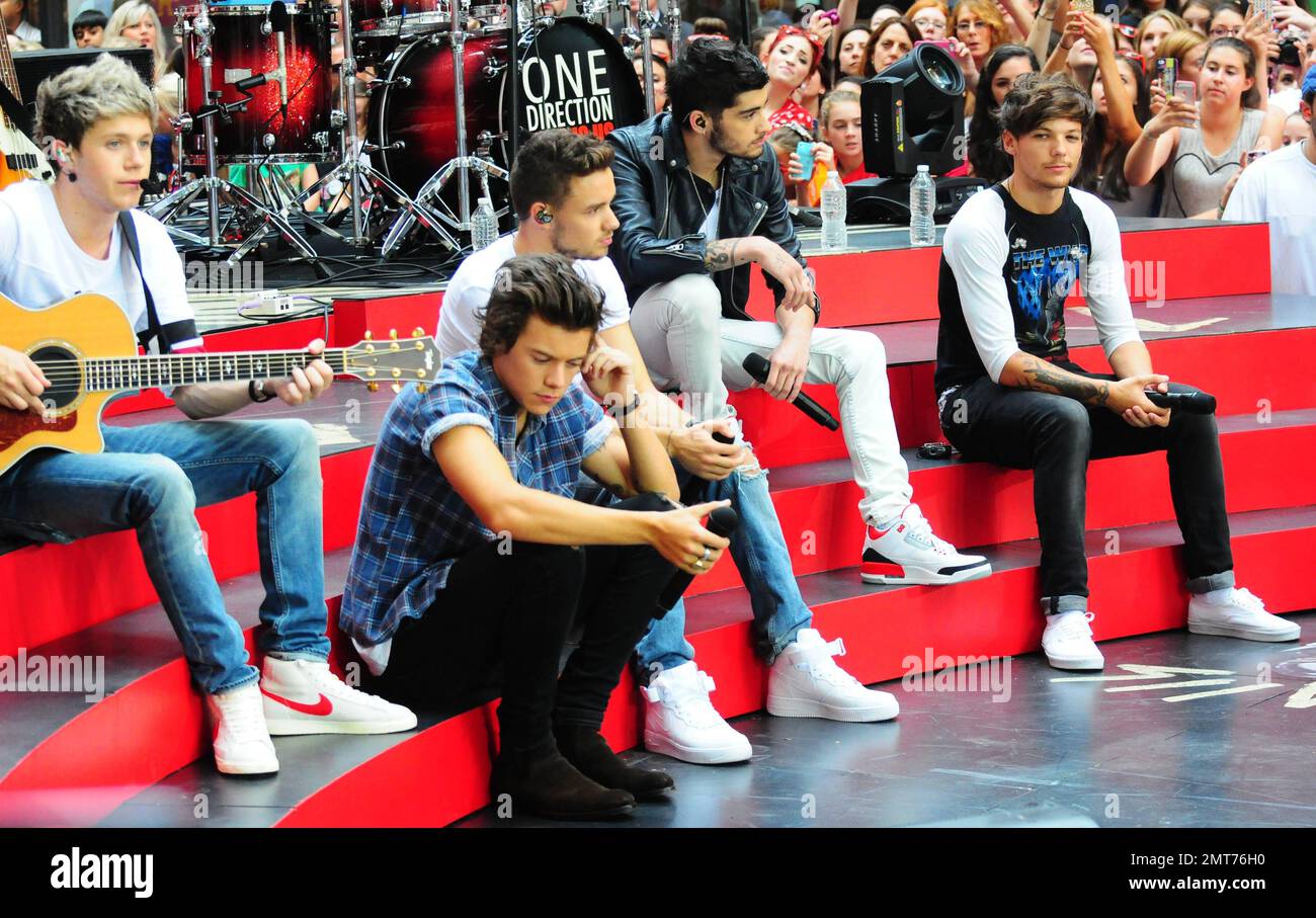 Harry Styles, Niall Horan, Liam Payne, Louis Tomlinson and Zayn Malik ...