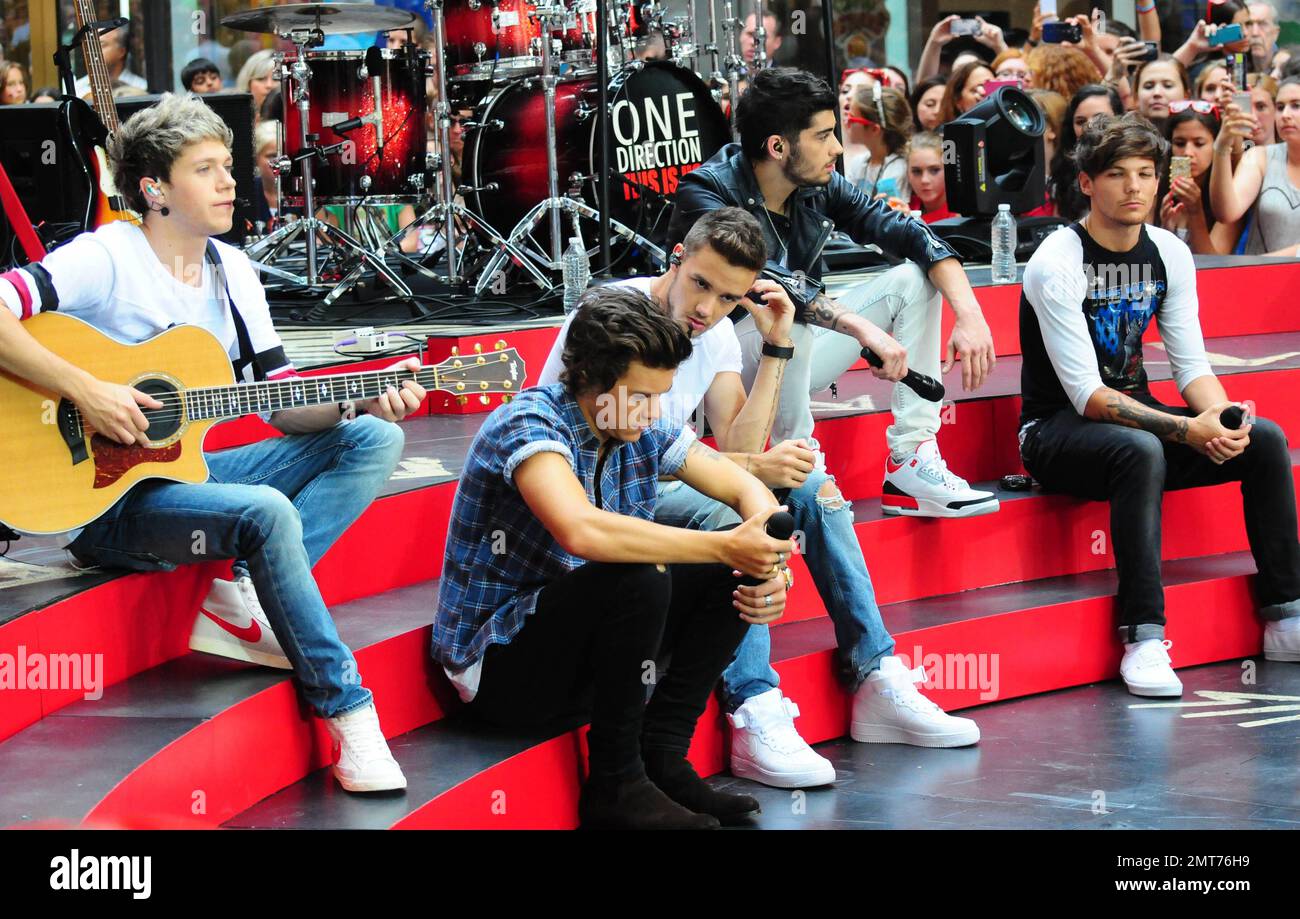 Harry Styles, Niall Horan, Liam Payne, Louis Tomlinson and Zayn Malik ...