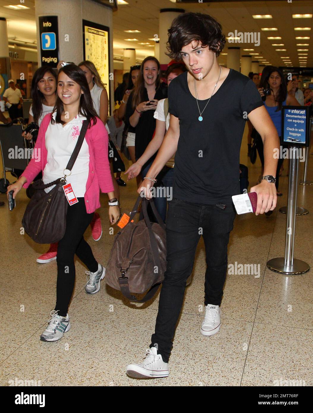 Harry Styles, Liam Payne, Louis Tomlinson, Zayne Malik and Niall Horan ...