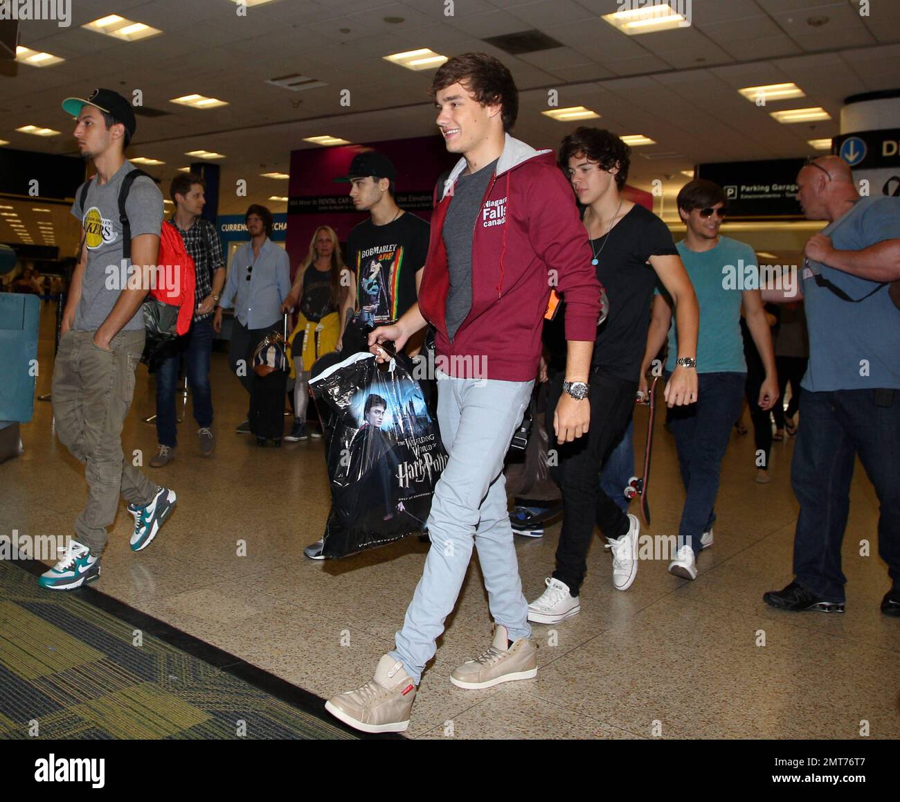 Harry Styles, Liam Payne, Louis Tomlinson, Zayne Malik and Niall Horan ...