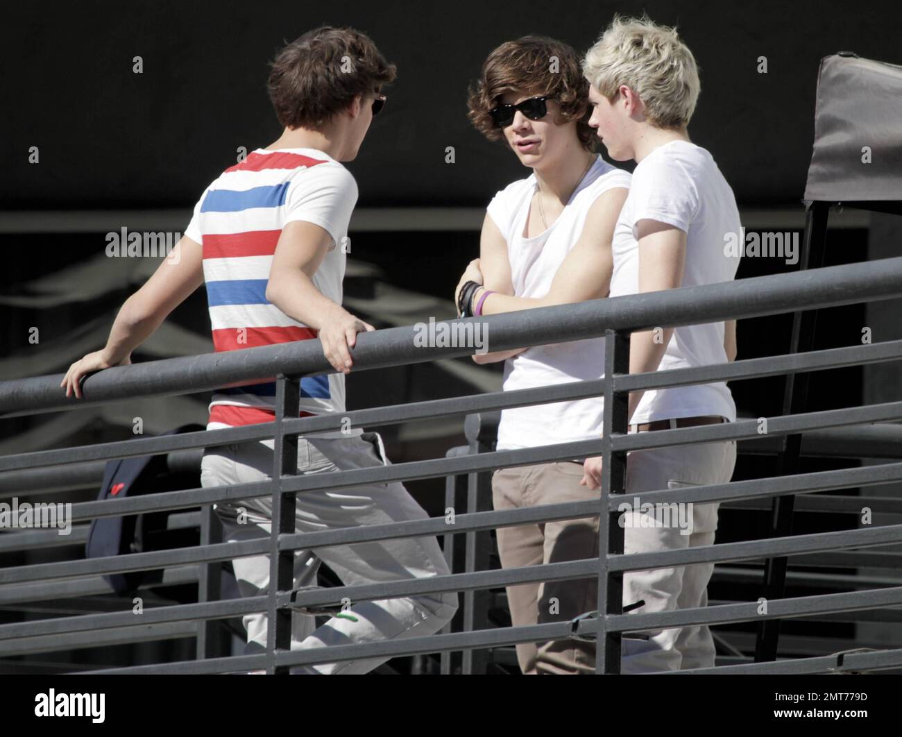 One Direction Making Out With Each Other