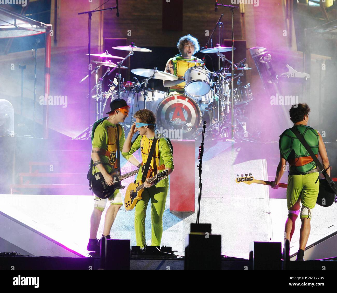 The turtles band hi-res stock photography and images - Alamy