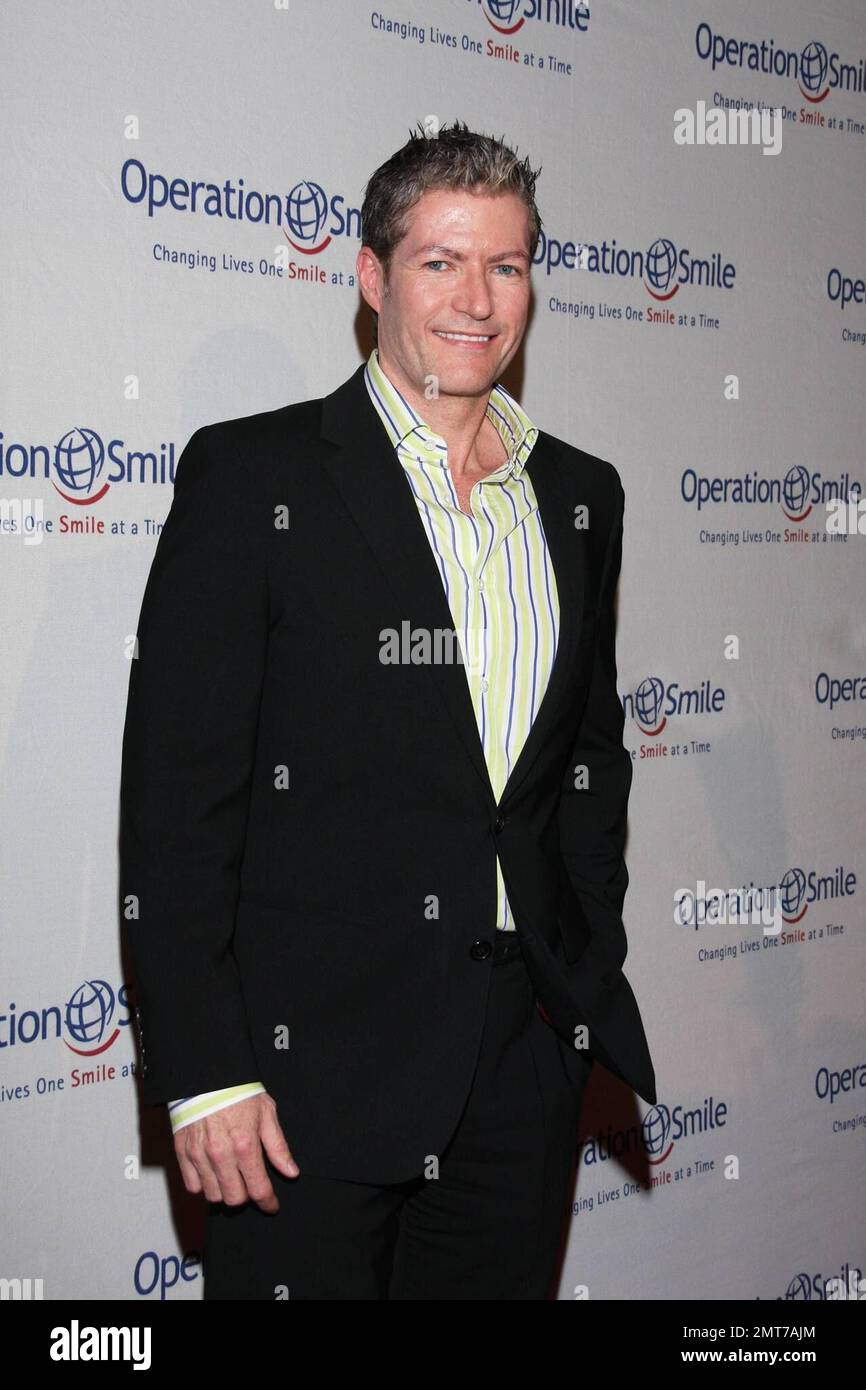 Dr. Frank Ryan arrives at Operation Smile's 7th Annual Los Angeles Gala ...