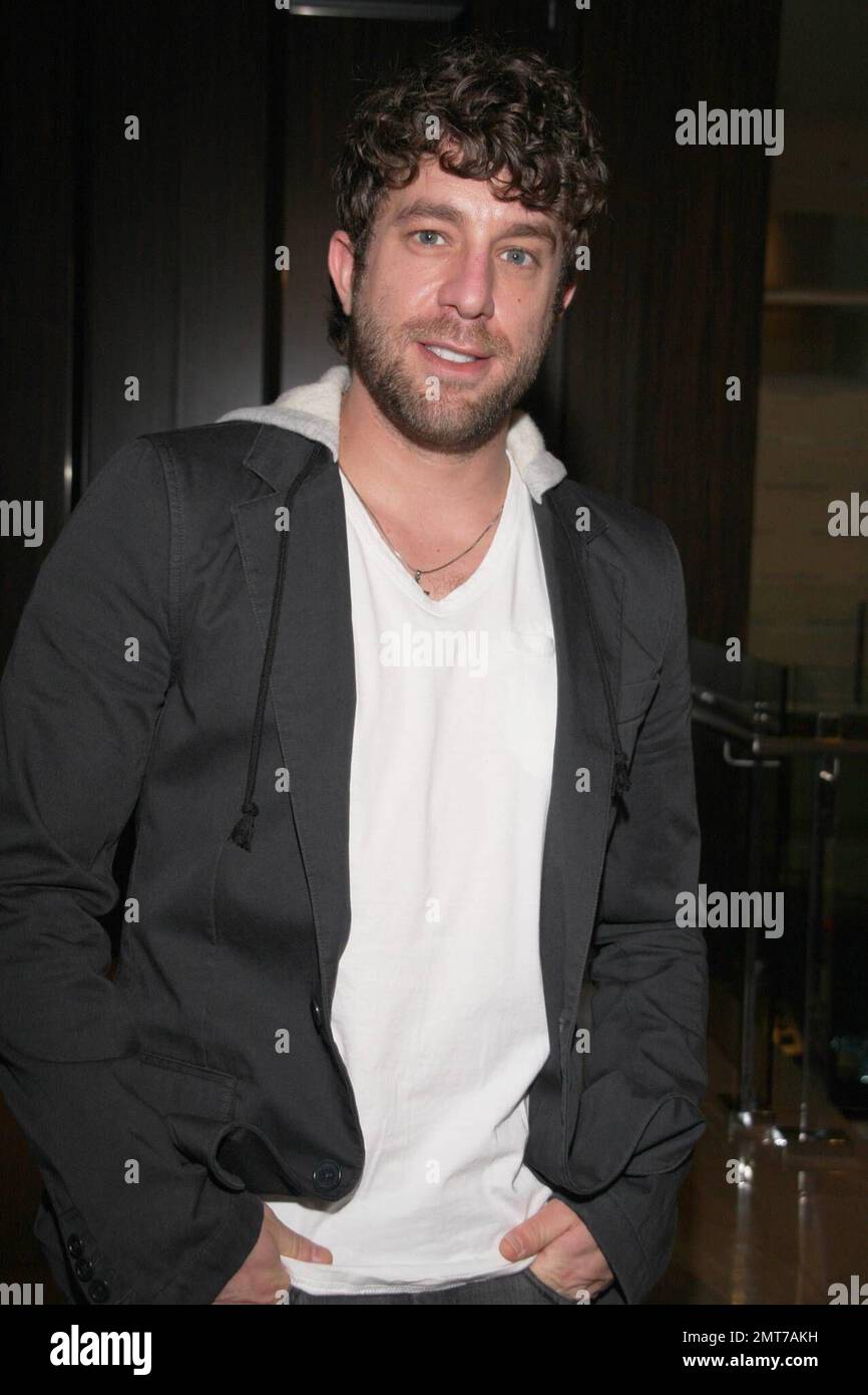 Elliott Yamin arrives at Operation Smile's 7th Annual Los Angeles Gala ...