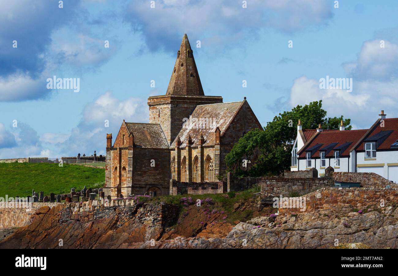 the old st monas church in scotland Stock Photo - Alamy