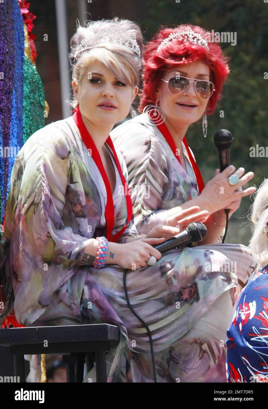 Grand Marshals Sharon and Kelly Osbourne cruise along Santa Monica ...