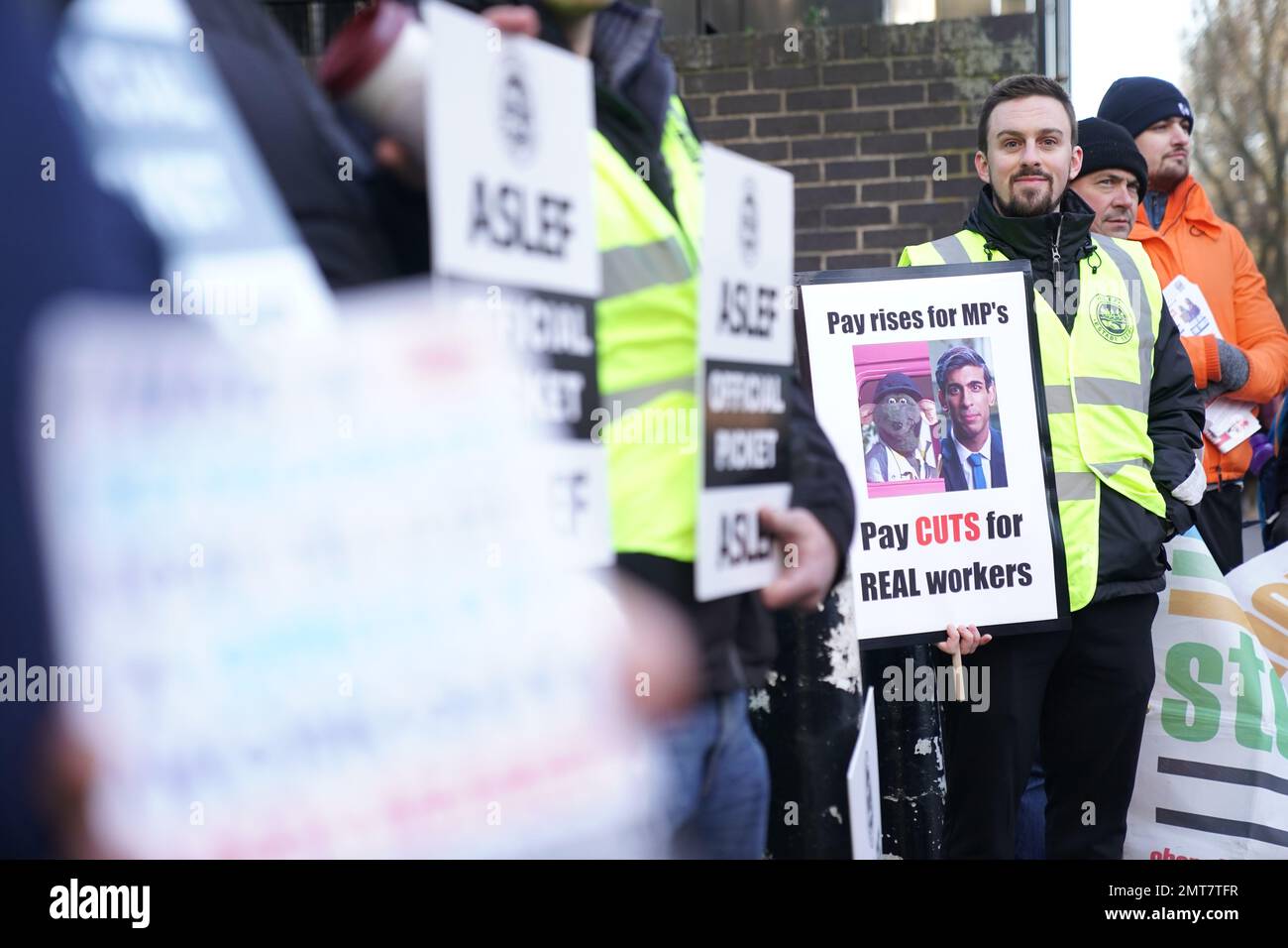 Members of the Aslef union on the picket line outside London Euston ...
