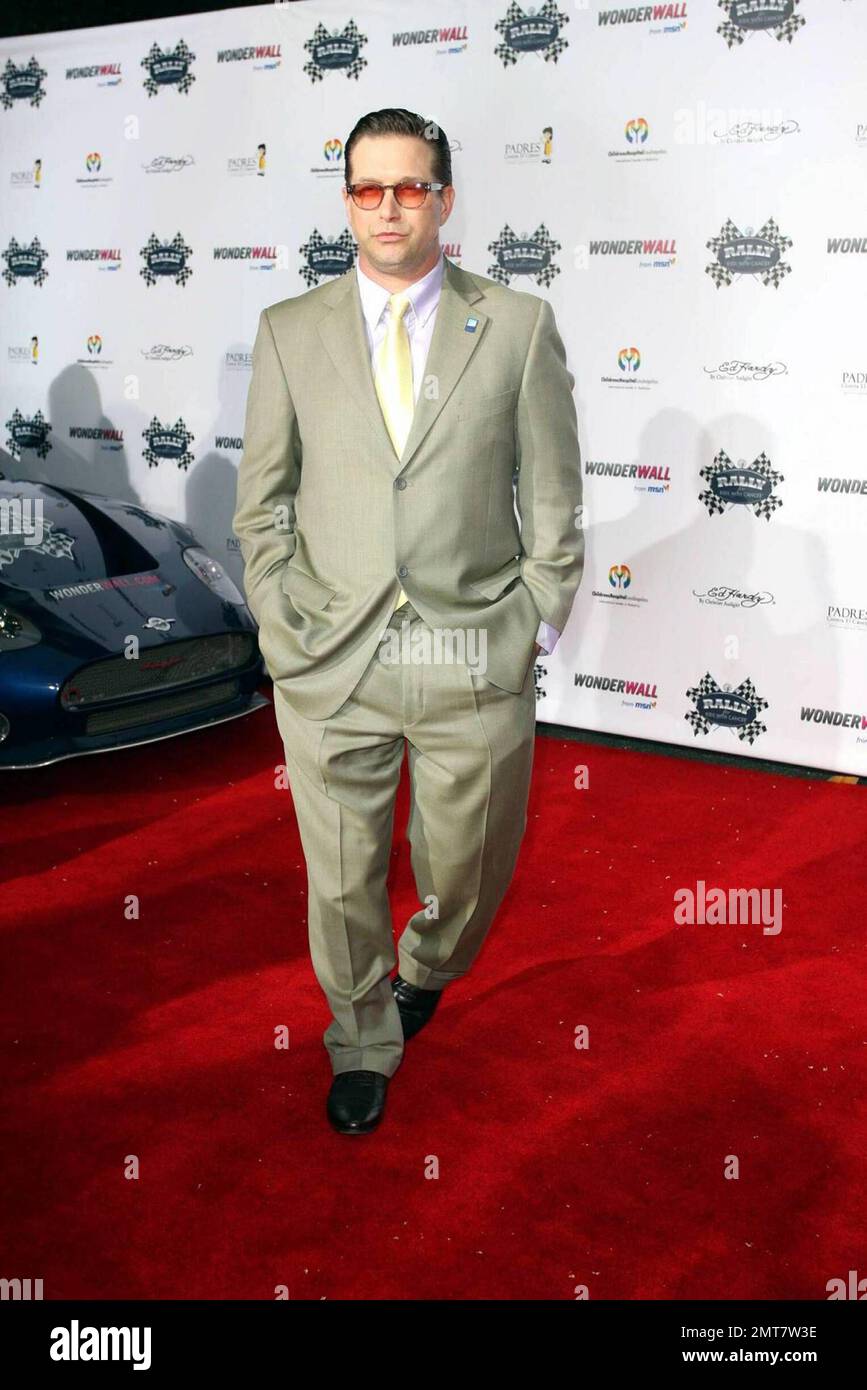 Stephen Baldwin arrives for the Padres Contra El Cancer Car Rally ...