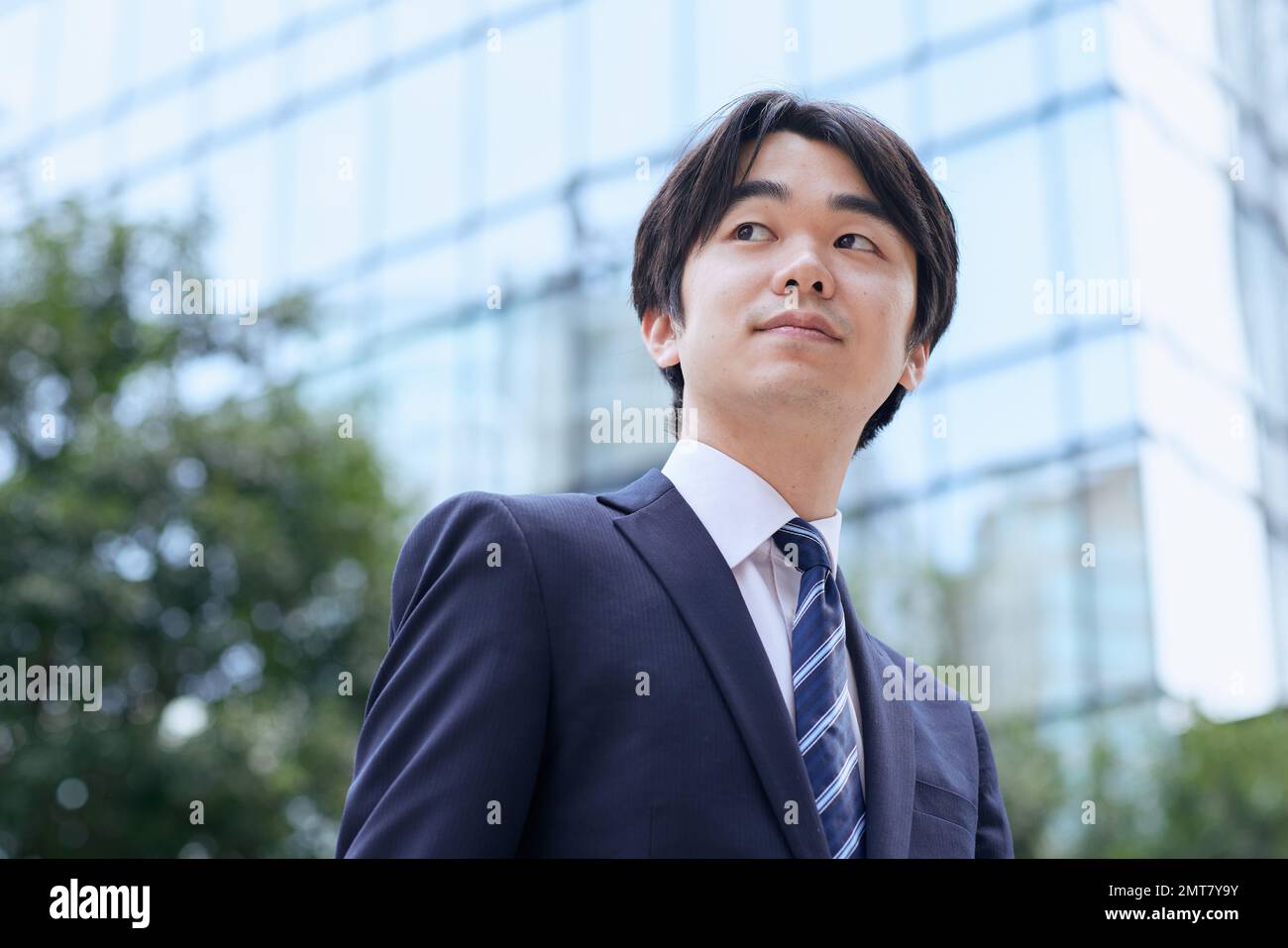 Young Japanese businessman portrait Stock Photo - Alamy