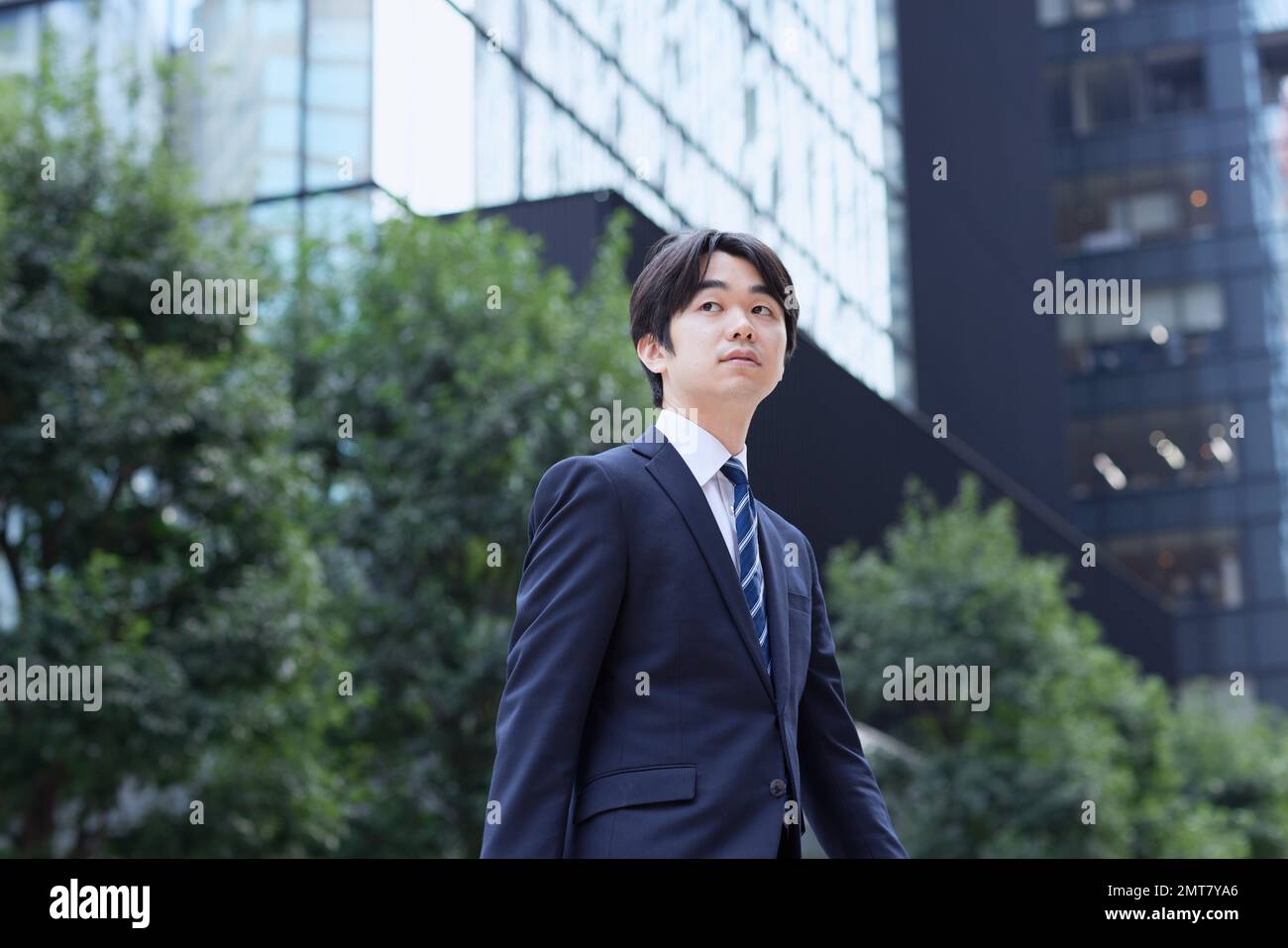 Young Japanese businessman portrait Stock Photo - Alamy