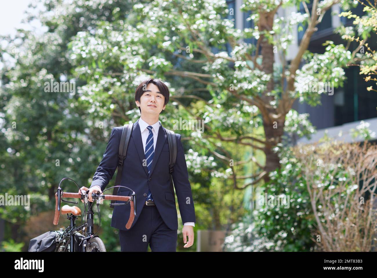 Young Japanese businessman portrait Stock Photo - Alamy