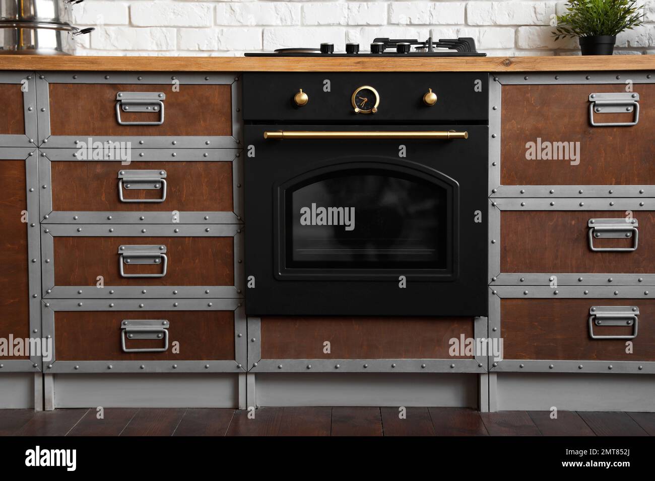 New modern oven in stylish kitchen. Cooking appliance Stock Photo - Alamy