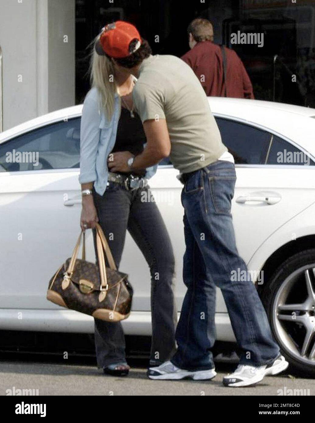 Does David Hasselhoff's ex Pamela Bach have a hot new mystery man? Pamela was caught in a fond ...