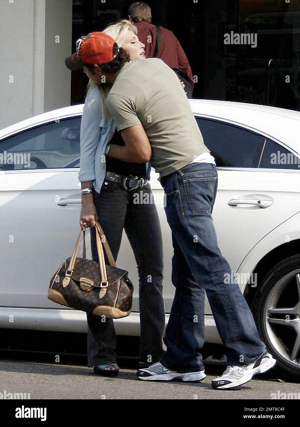 Does David Hasselhoff's ex Pamela Bach have a hot new mystery man? Pamela was caught in a fond ...