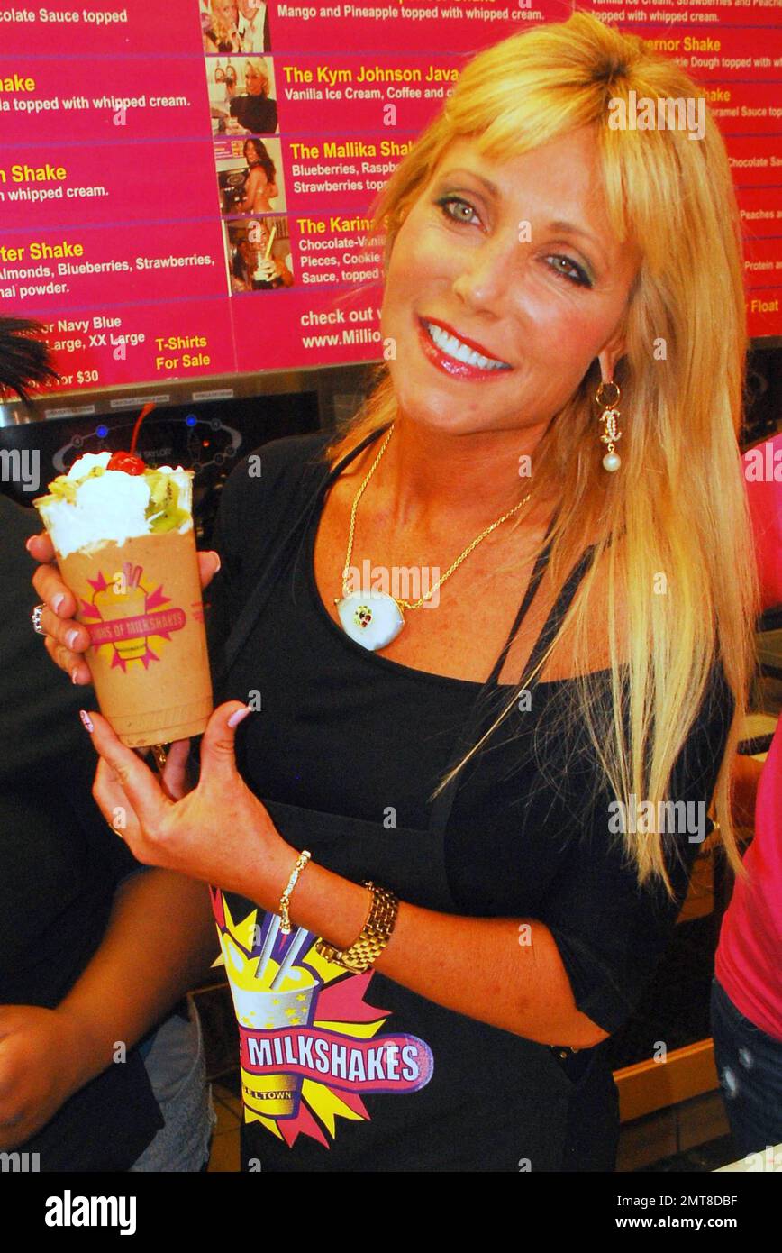 David Hasselhoff's ex-wife Pamela Bach brings along one of her favorite ...