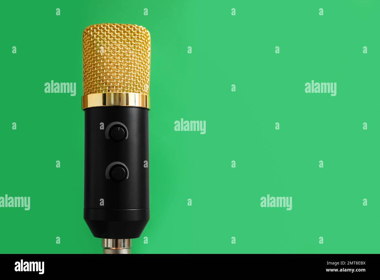 Green microphone nobody hi-res stock photography and images - Alamy