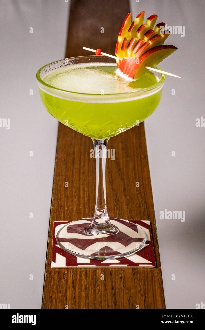 Cocktails at the bar of a restaurant. Tasty alcoholic drink Stock Photo ...