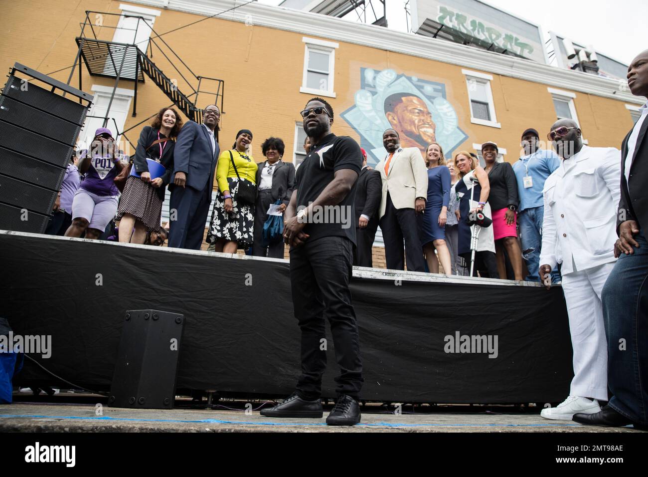 Actor-comedian Kevin Hart during the dedication of a Mural Arts ...