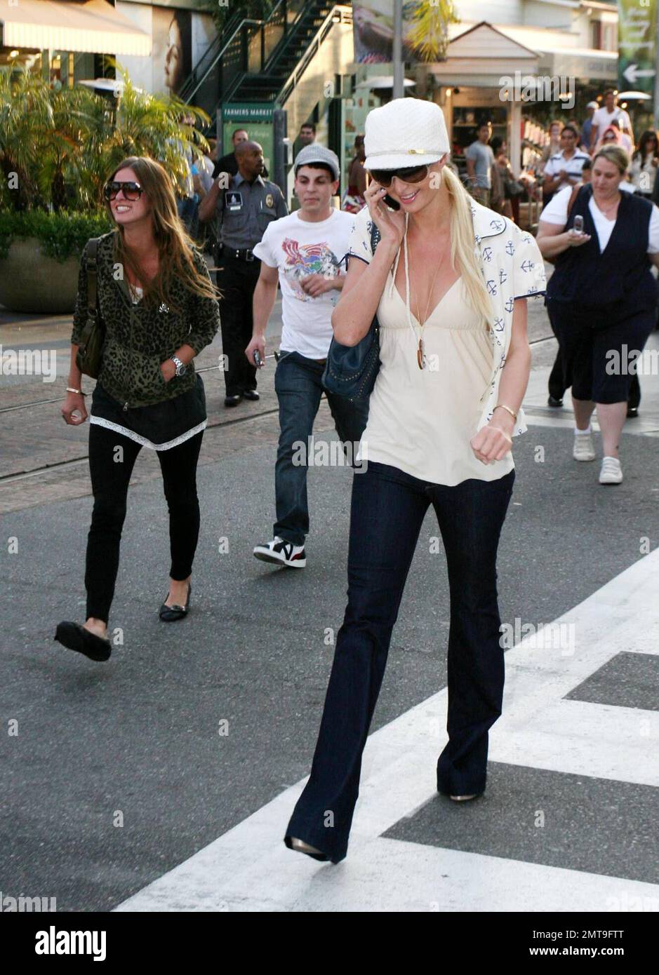 Paris Hilton and sister Nicky hit the Grove shopping centre in Los ...