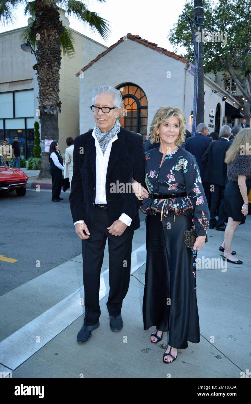 Jane fonda boyfriend richard perry hi-res stock photography and images ...