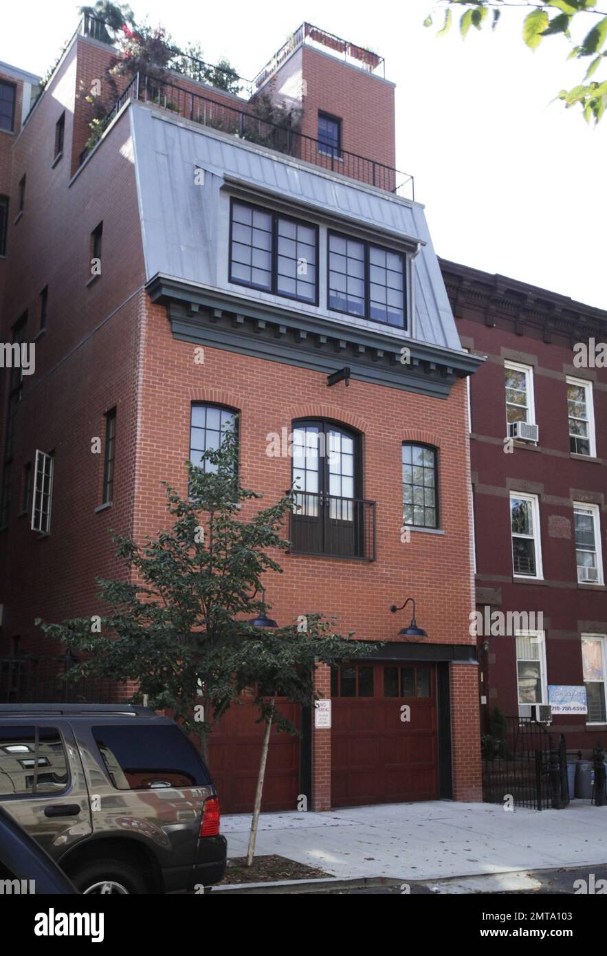 It's reported that actor Patrick Stewart has purchased the 2, 176 ...