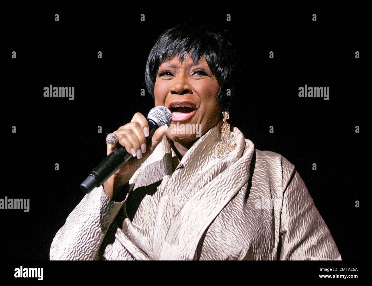 The legendary Patti LaBelle performs live in concert at Seminole Hard ...
