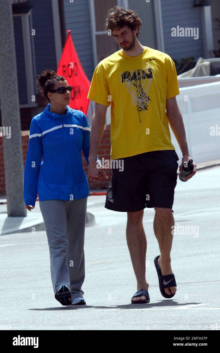 EXCLUSIVE!! Lakers forward Pau Gasol and girlfriend Silvia Lopez Castro ...