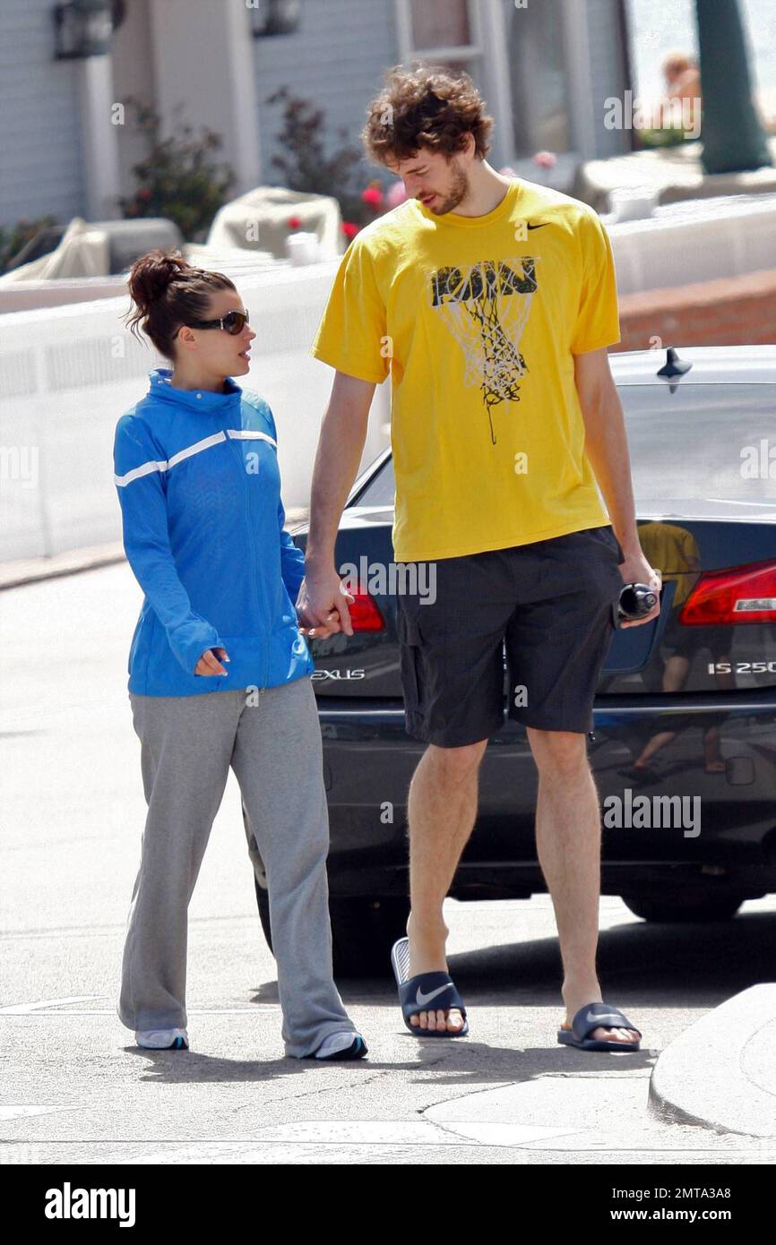 EXCLUSIVE!! Lakers forward Pau Gasol and girlfriend Silvia Lopez Castro ...