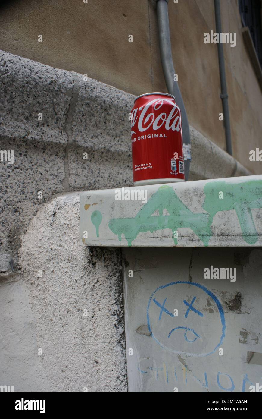 Laissée hi-res stock photography and images - Alamy