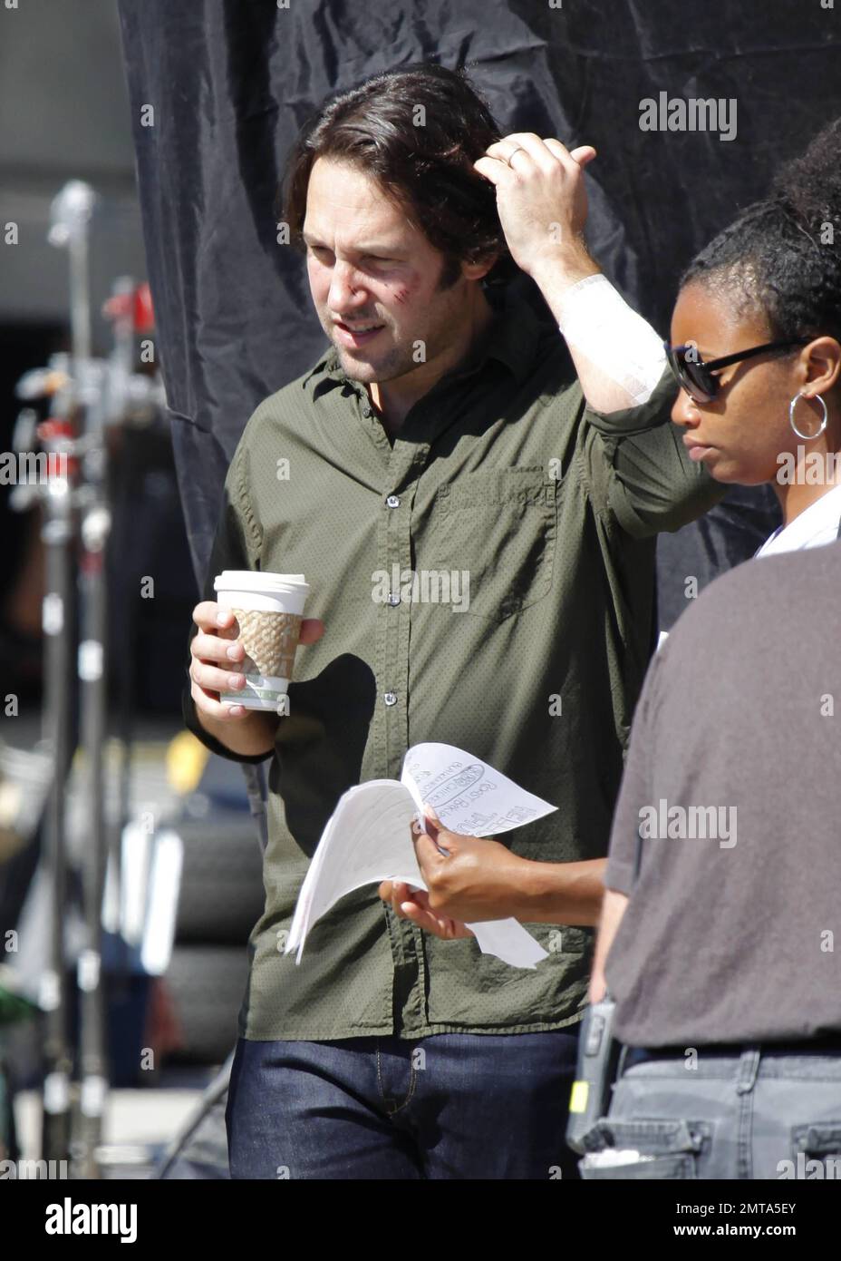 EXCLUSIVE!! - Paul Rudd on the film set for "This Is Forty" directed by ...