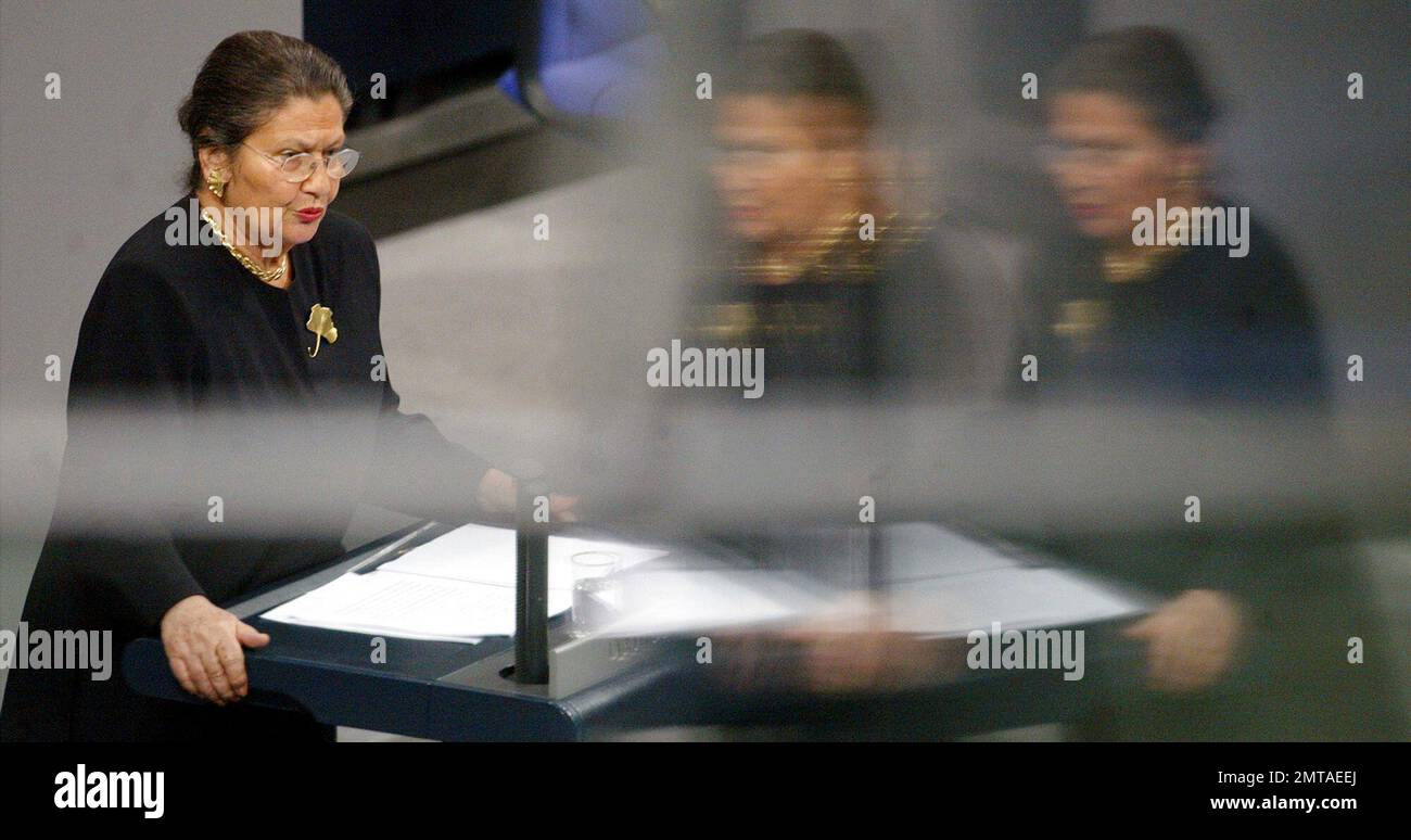 FILE - In this Jan.27 2002 file photo, Simone Veil is reflected in a ...