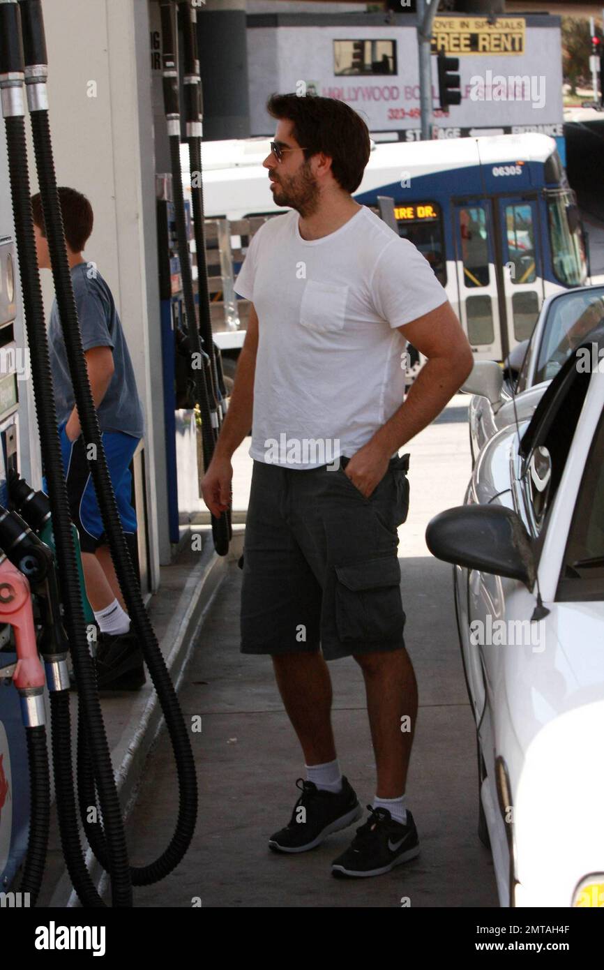 EXCLUSIVE!! Eli Roth and girlfriend Peaches Geldof stop at a Hollywood ...