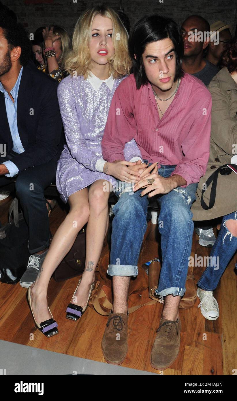 Big london tattoo show hi-res stock photography and images - Alamy