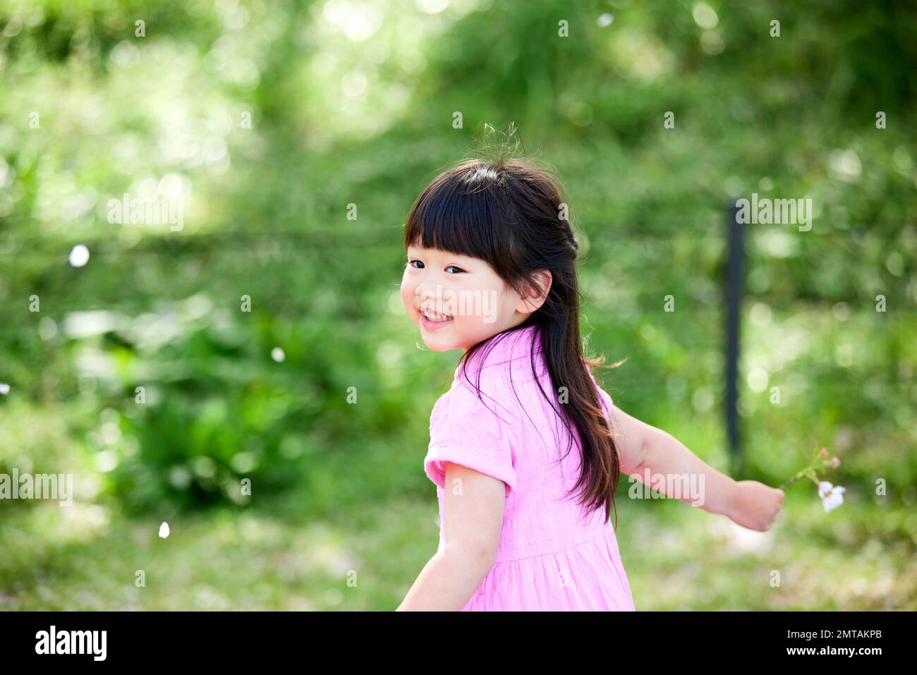 Japanese girls dancing hi-res stock photography and images - Alamy