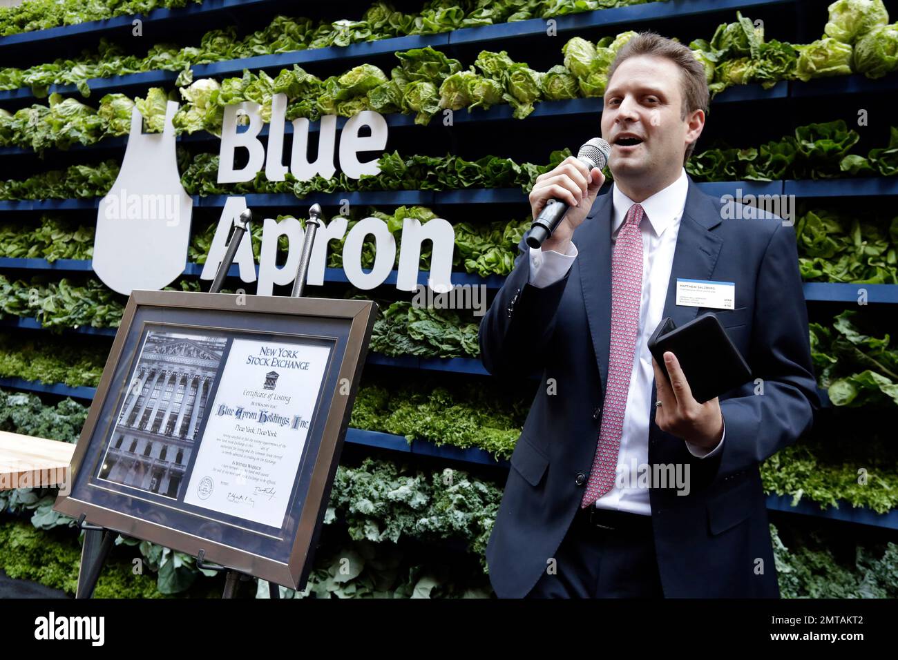 Blue Apron CEO Matt Salzberg addresses company employees outside the ...