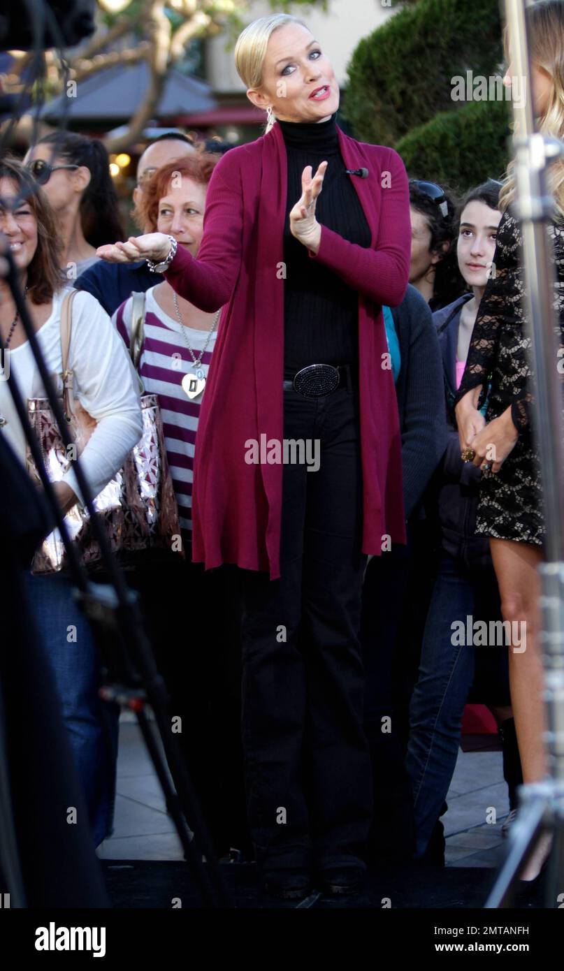 "Men of a Certain Age" star Penelope Ann Miller arrives with daughter ...