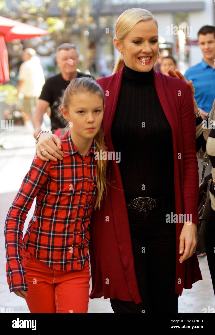 "Men of a Certain Age" star Penelope Ann Miller arrives with daughter ...