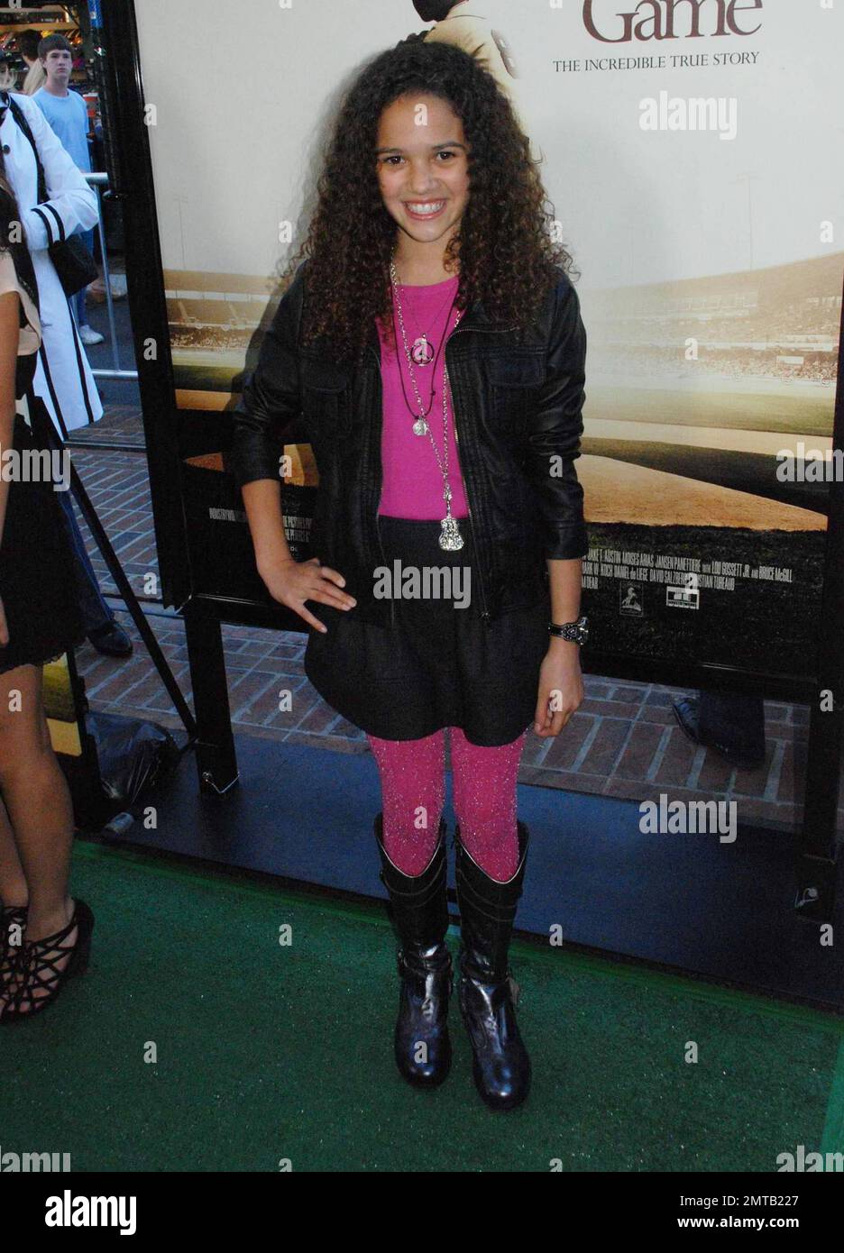 Madison Pettis Family Pictures
