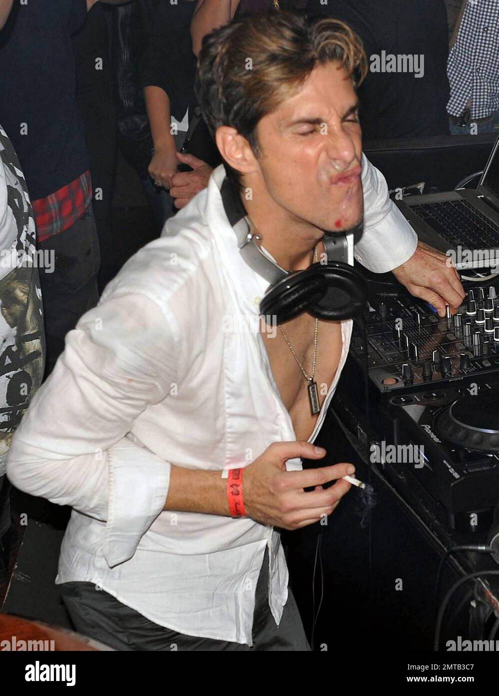 Perry Farrell of Jane's Addiction and wife Etty Lau Farrell celebrate ...